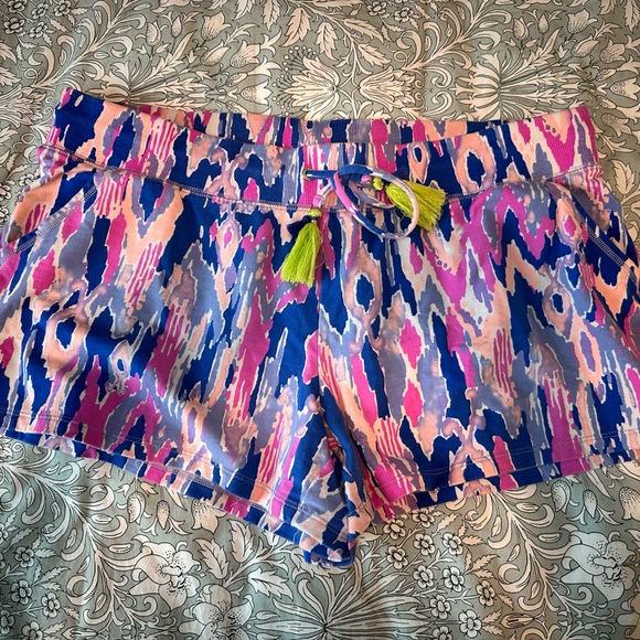Lilly Pulitzer | Shorts | Lilly Pulitzer Multicolor Patterned Garment ...